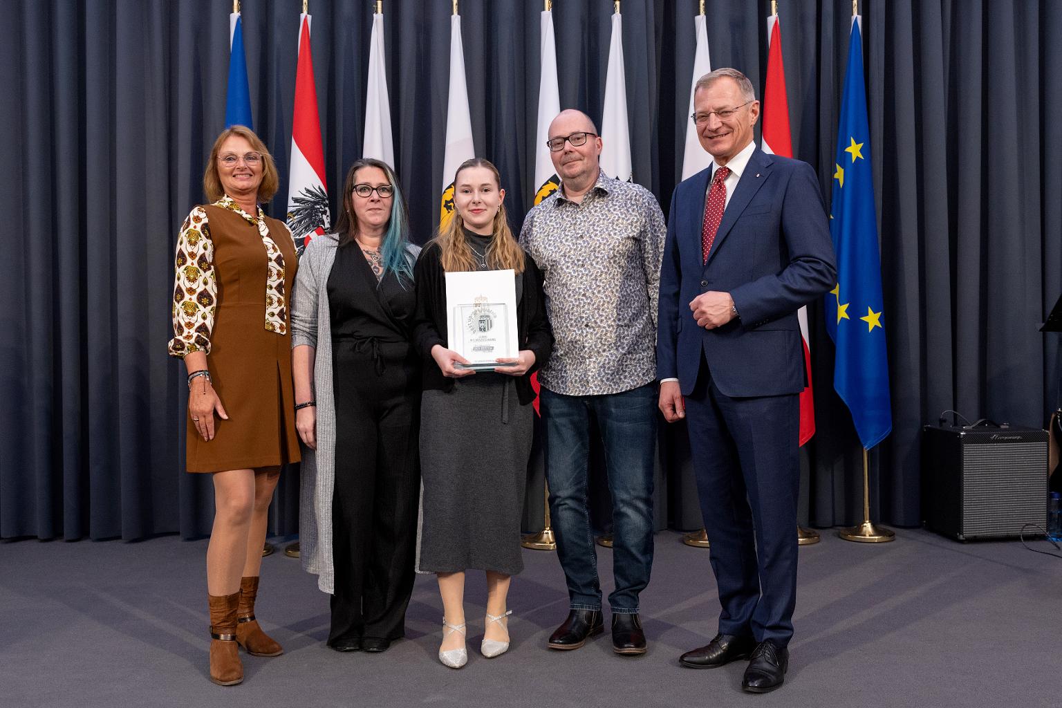 Lehrling der StA Linz für ausgezeichneten Lehrabschluss geehrt
